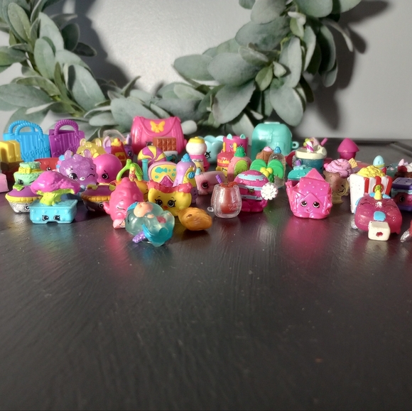 Shopkins | Toys | Shopkins Cutie Cars Happy Places Miniature Dollhouse ...